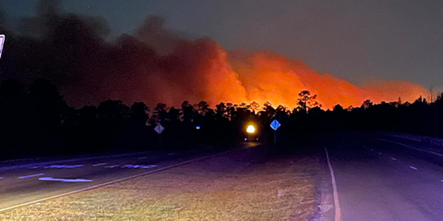 South Carolina wildfires force residents to flee homes as blazes erupt along Eastern Seaboard ...